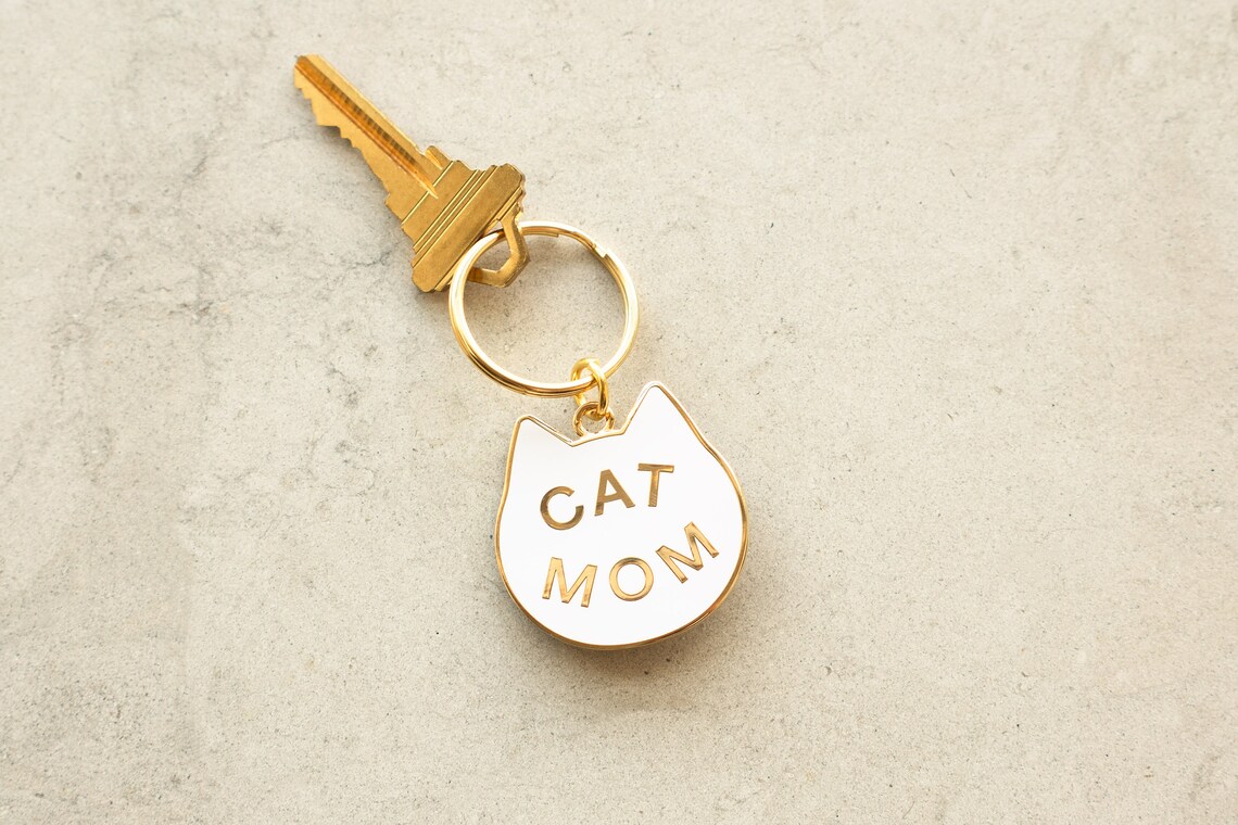 Cat Mom Enamel Keychain // Gold / Cat Lady / Black Cat / White | Etsy