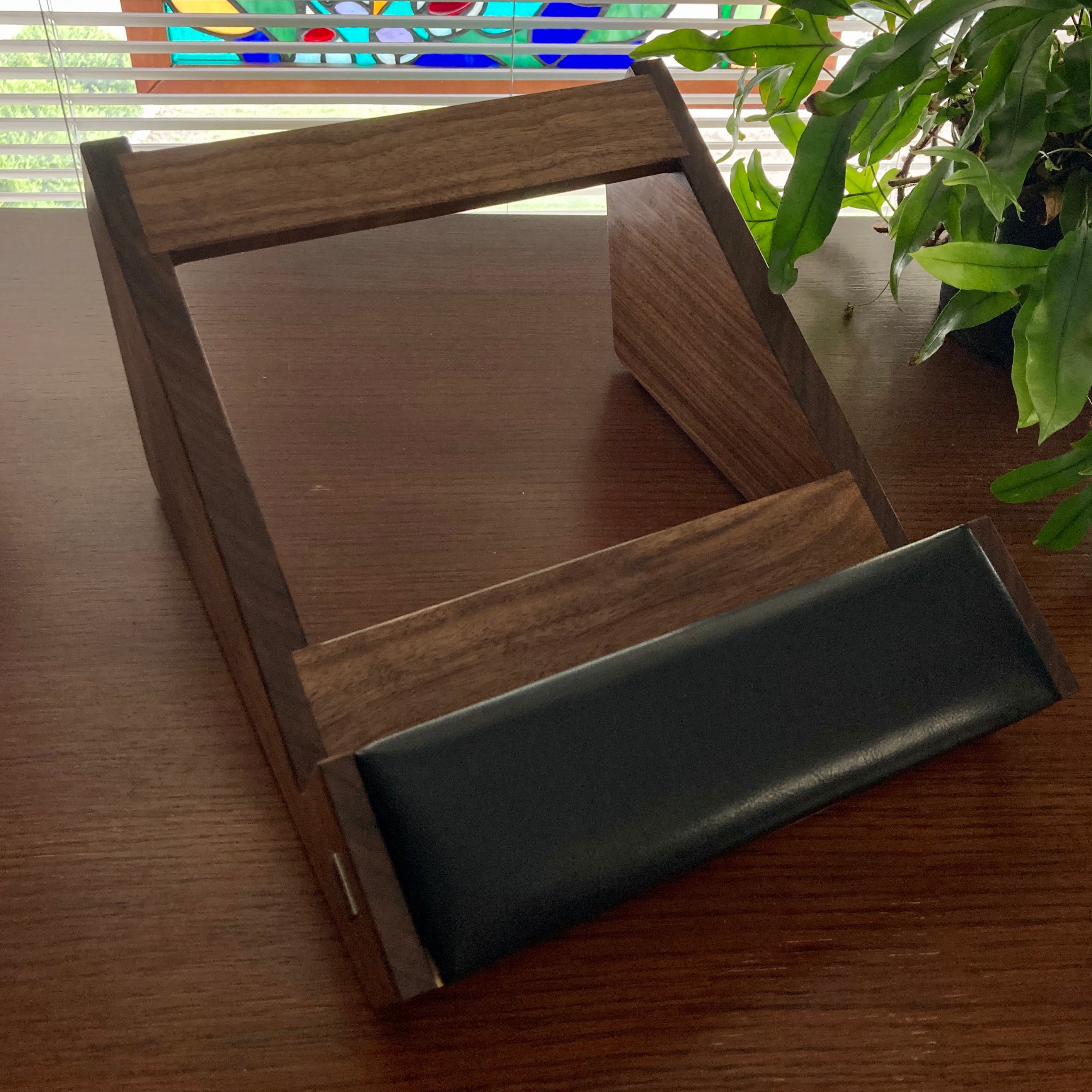 AKAI MPC ONE Custom Stand - Etsy