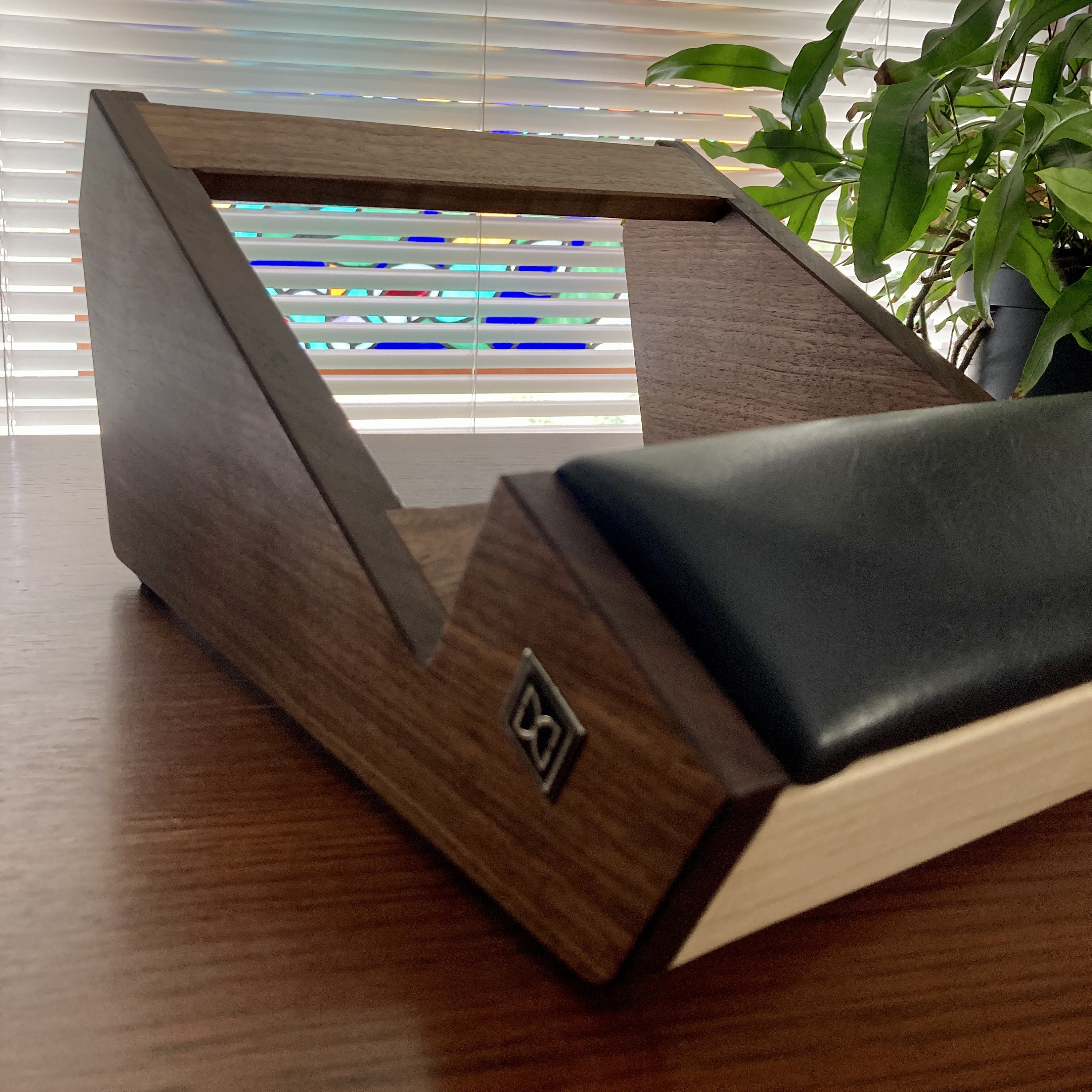 AKAI MPC ONE Custom Stand - Etsy
