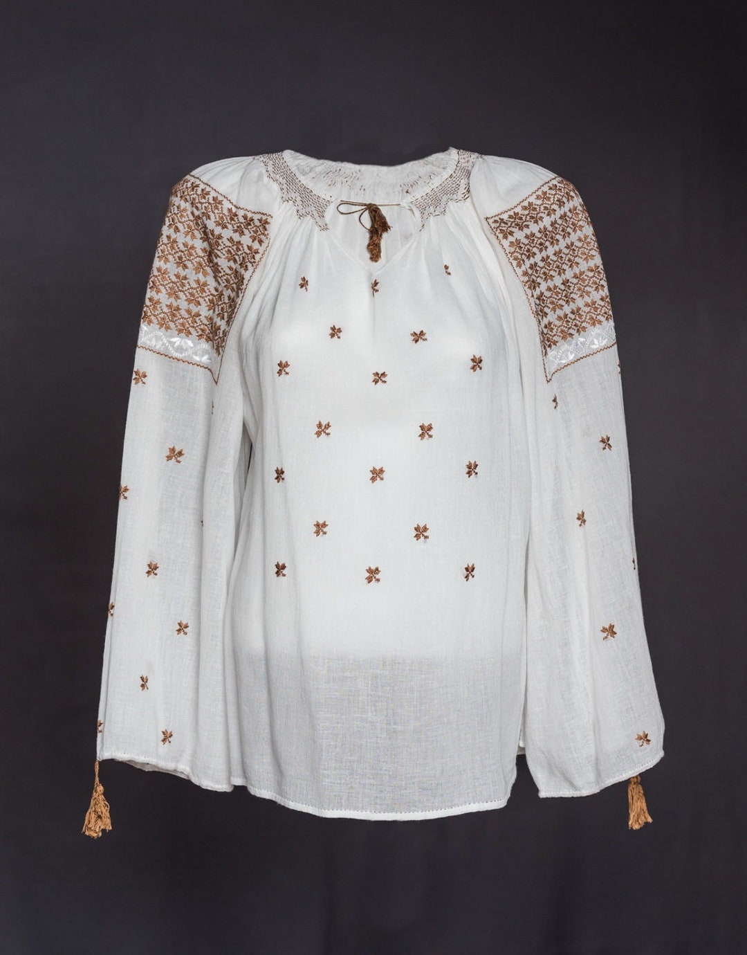 Blouse paysanne roumaine brodée à la main, taille M L & XL, c'est-à ...