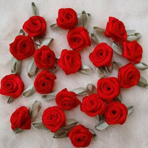 100pcs Mini Satin Ribbon Rose Flowers Silk Fabric Flower Appliques ...