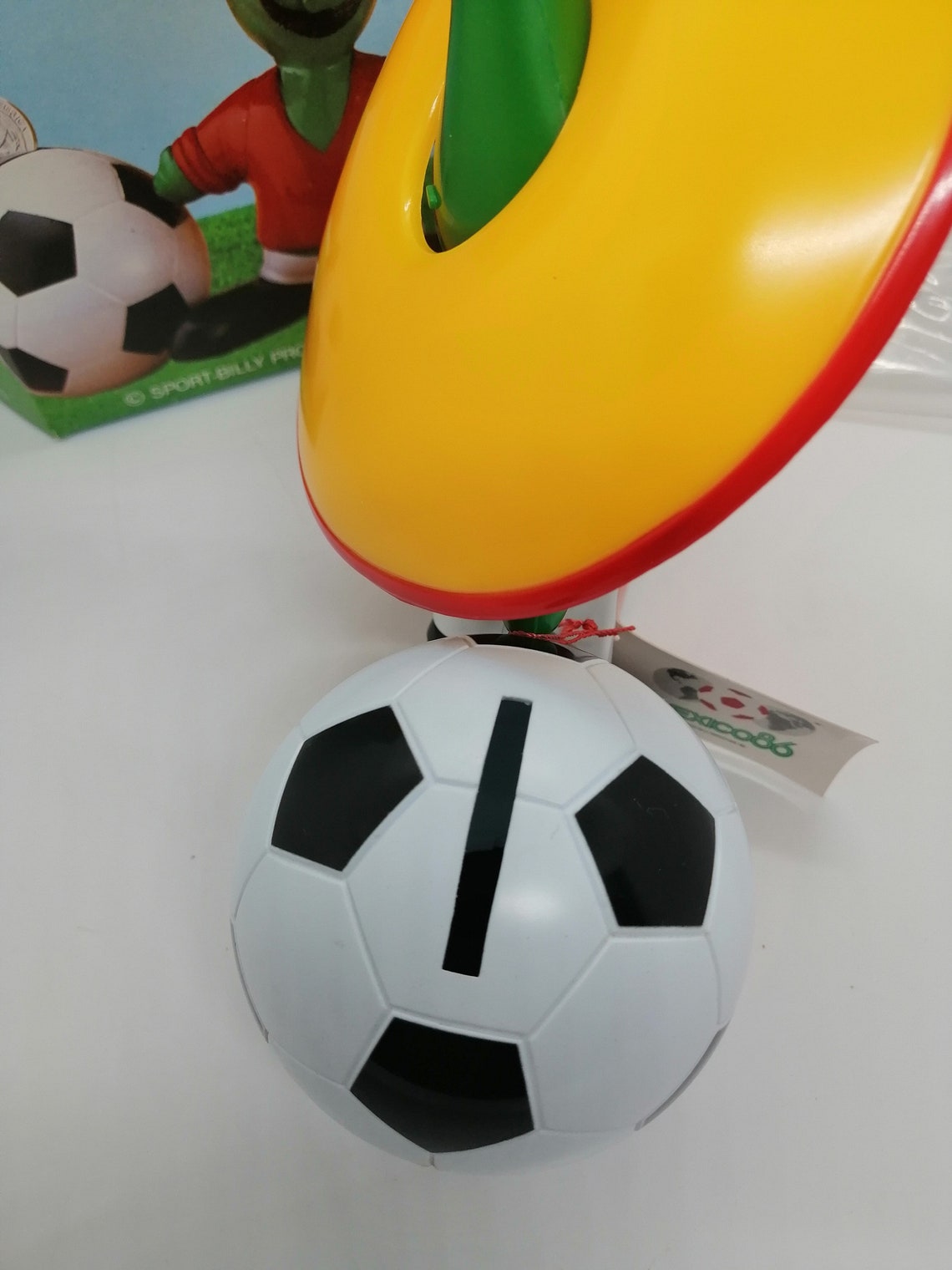 MEXICO 86 Official PIQUE Mascot- by Sport Billy Produtions - Save Money ...