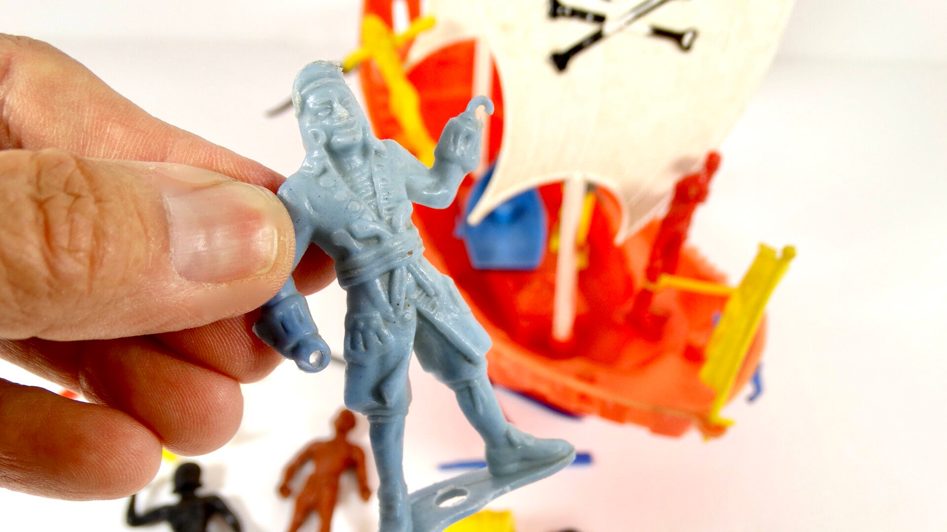 1960s MPC Pirate Ship and Pirates Play Set Plastic Pirate Ship and ...