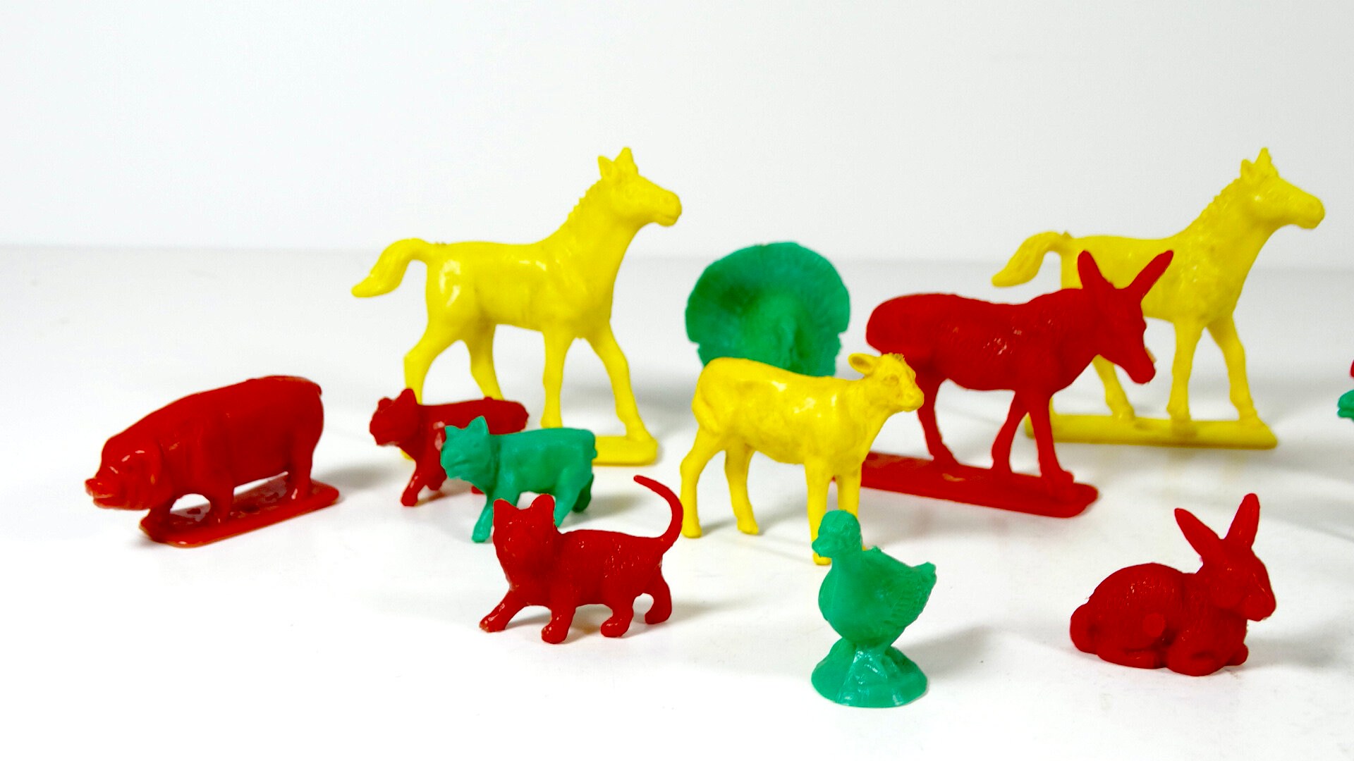 Midcentury Auburn Farm Animal Set - Auburn Rubber- 18 Pcs - Auburn Toy ...