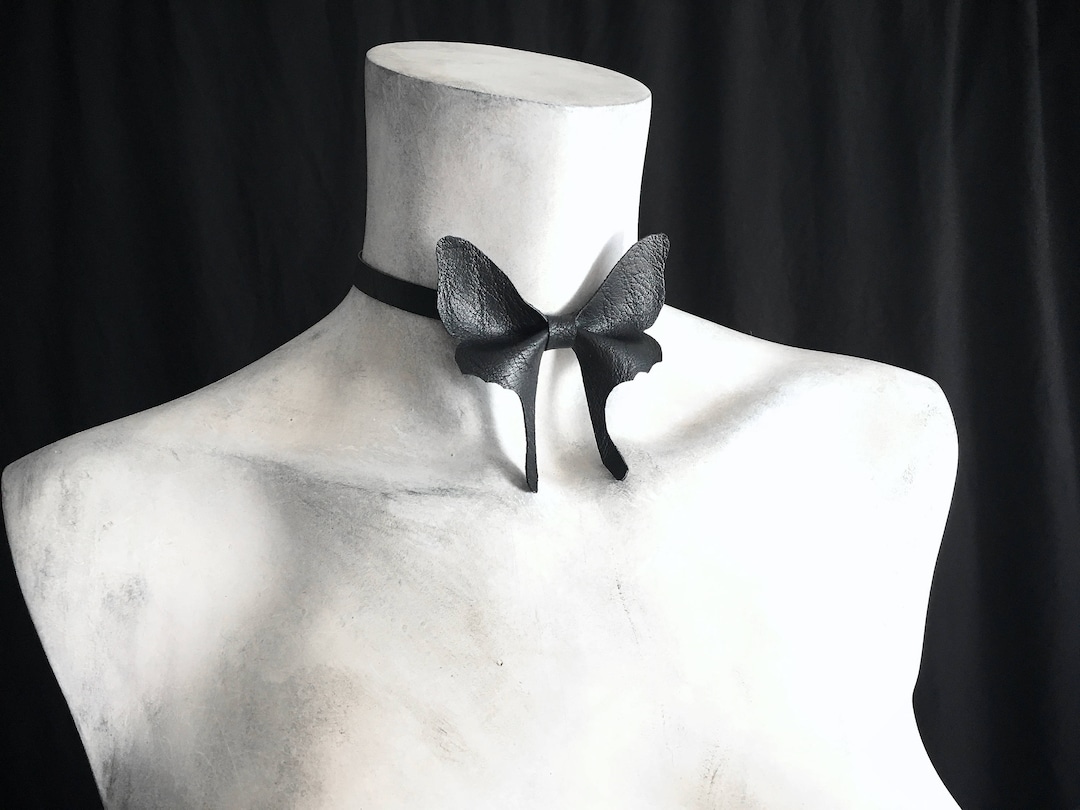 Classic Luna Moth Bowtie - Black Moth Choker Collar - Unisex Faux Vegan ...