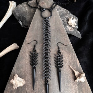 Blackened Vertebrae - Long Spike and Spine Black Matte Lariat Chain ...