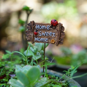 Miniature Small Red Ladybug and Ladybug Signpost Figure Fairy Garden ...