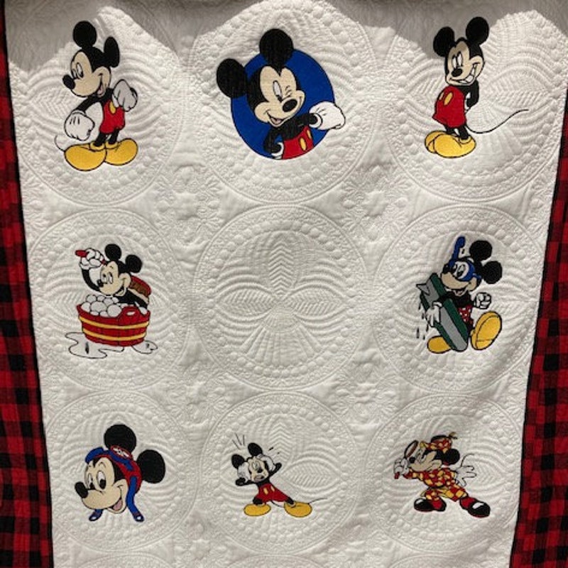 Mickey Mouse Quilt - Etsy