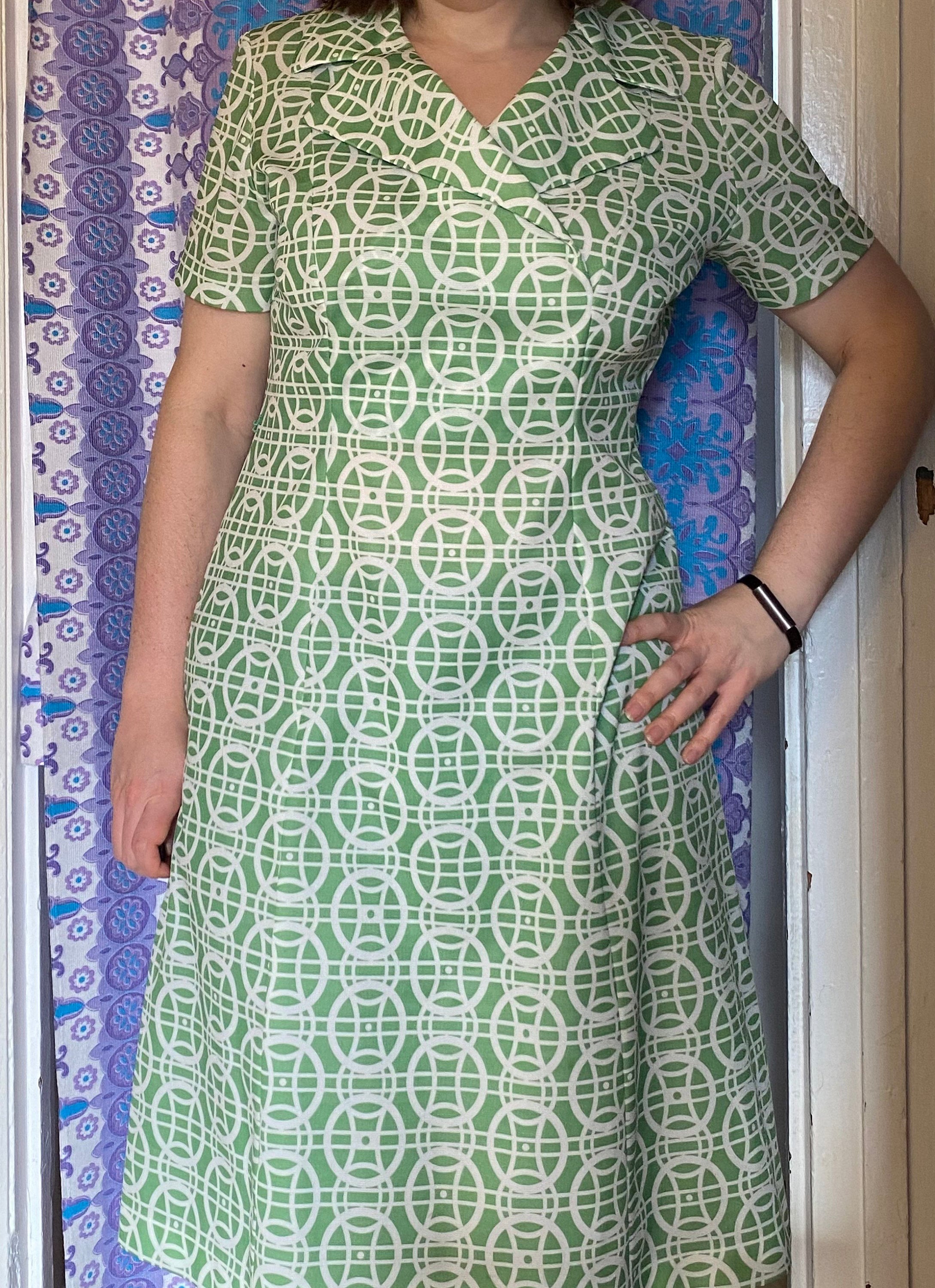 70s Ladies Pride Green White Size 16 Vintage Crimplene Polyester ...