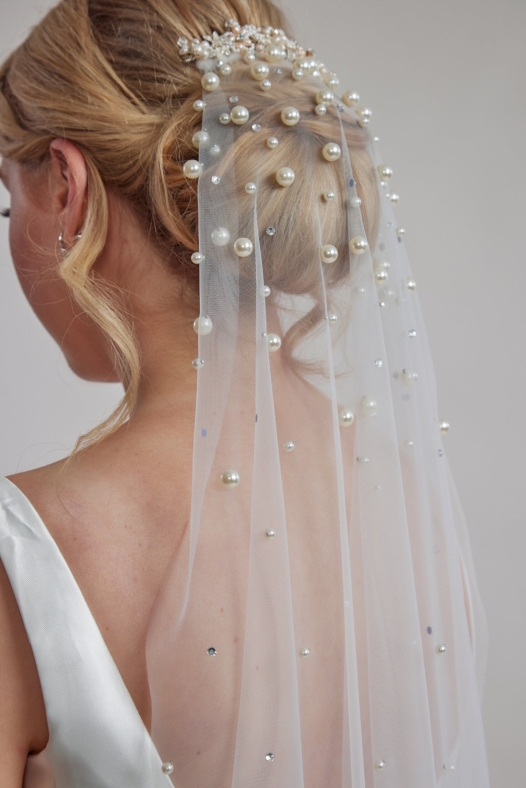 Scattered Pearls Bridal Veil - Etsy