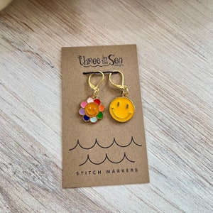 FLOWER POWER, Stitch Marker, Set of 2, Flower Charms, Smiley Face Charm ...