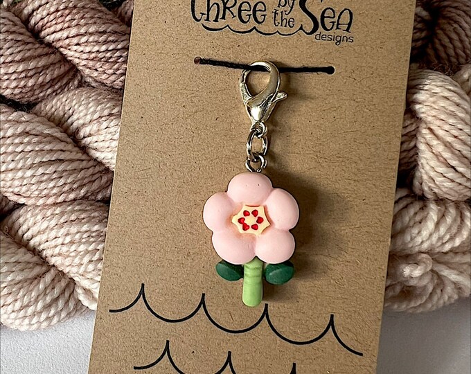 FLOWER POWER Stitch Marker, Flower Stitch Marker, Flower Charm, Spring ...