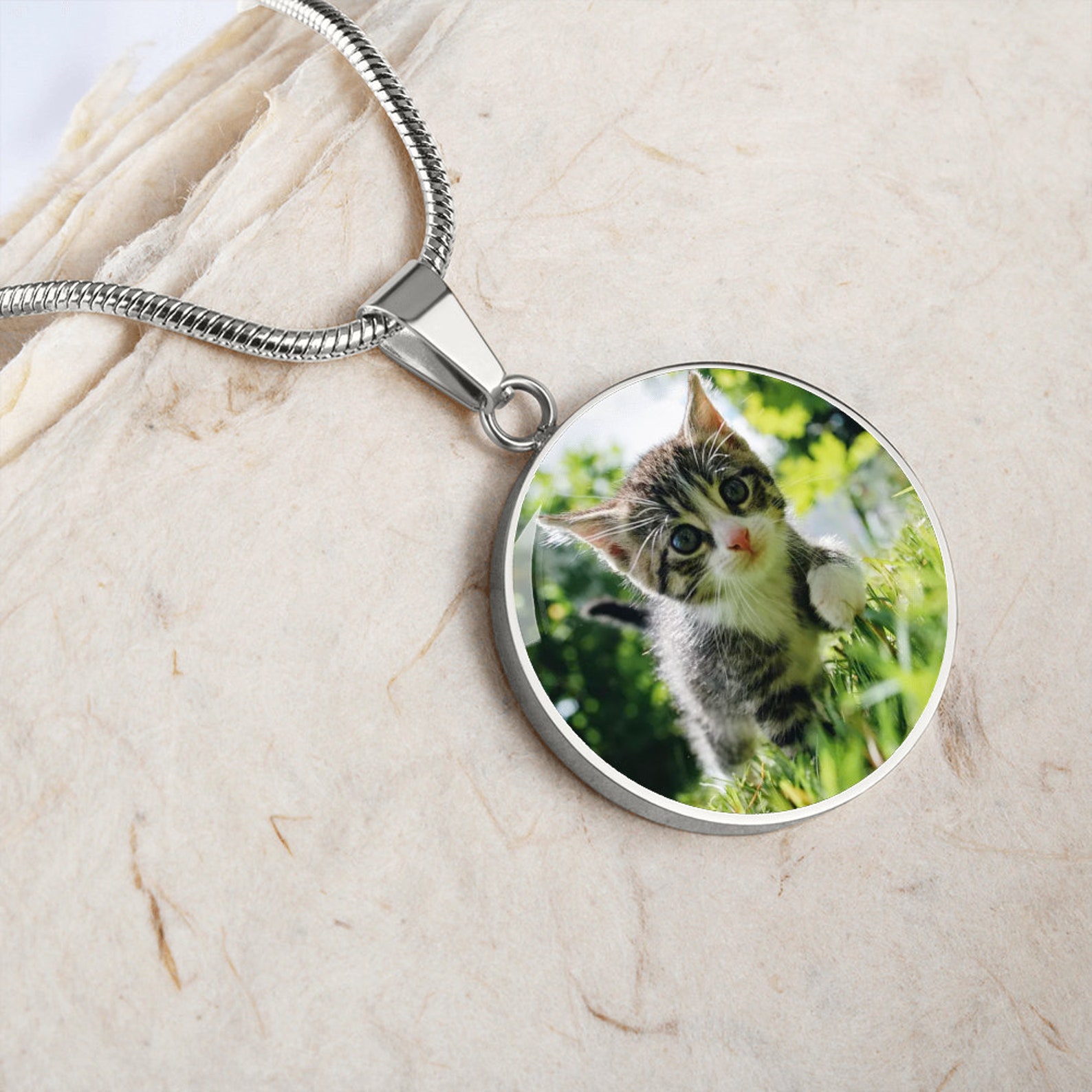 Eye Necklace Custom Eye Jewelry Eye Circle Pendant Human - Etsy