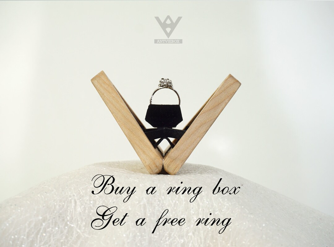 Slim Triangle Ring Box With Kinetic Holder Turning Ring Box Proposal ...