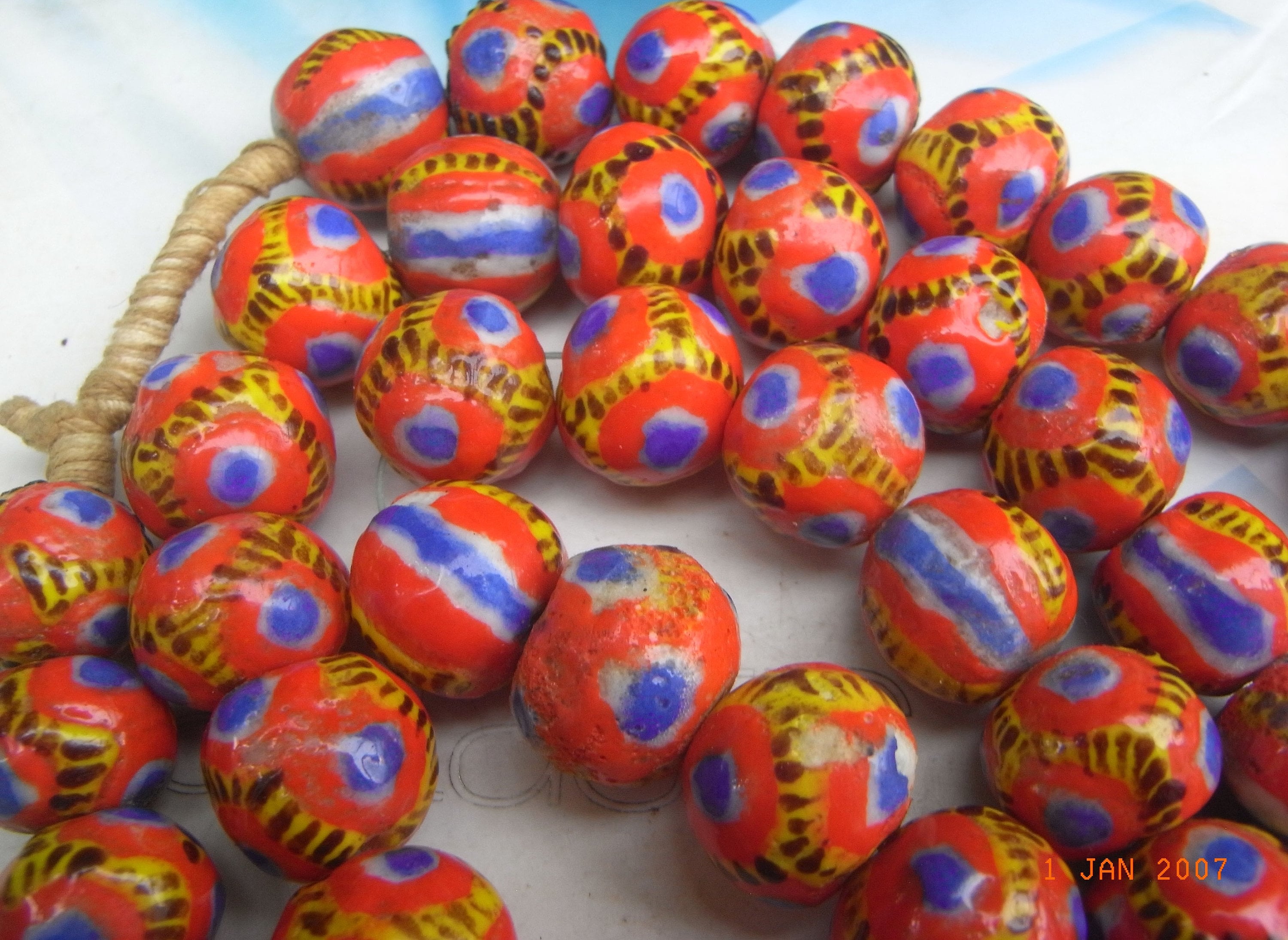Vintage Kiffa African Powder Glass Beads Beginning of 1990s Production ...