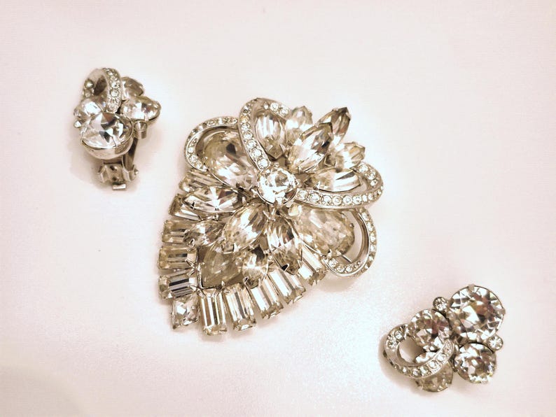 Signed EISENBERG 1950s Block Letter Clear Rhinestone Set Rhodium Plated ...