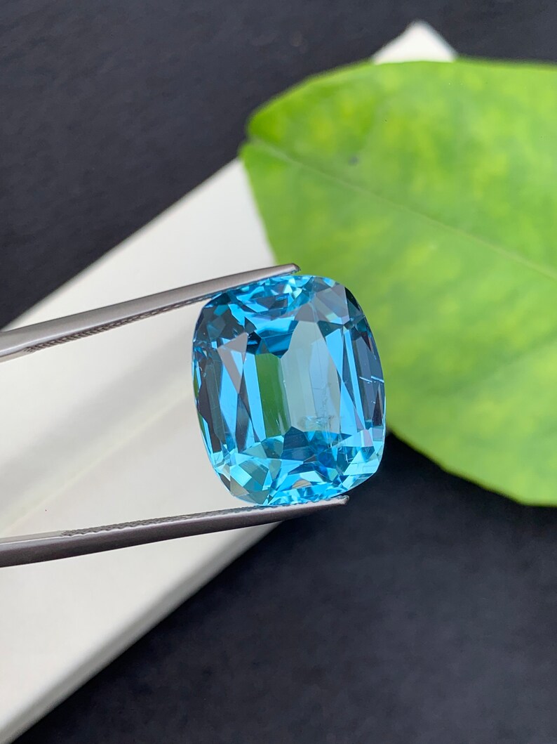 Swiss Blue Topaz Gemstone Loupe Clean Topaz Cut Stone Step - Etsy