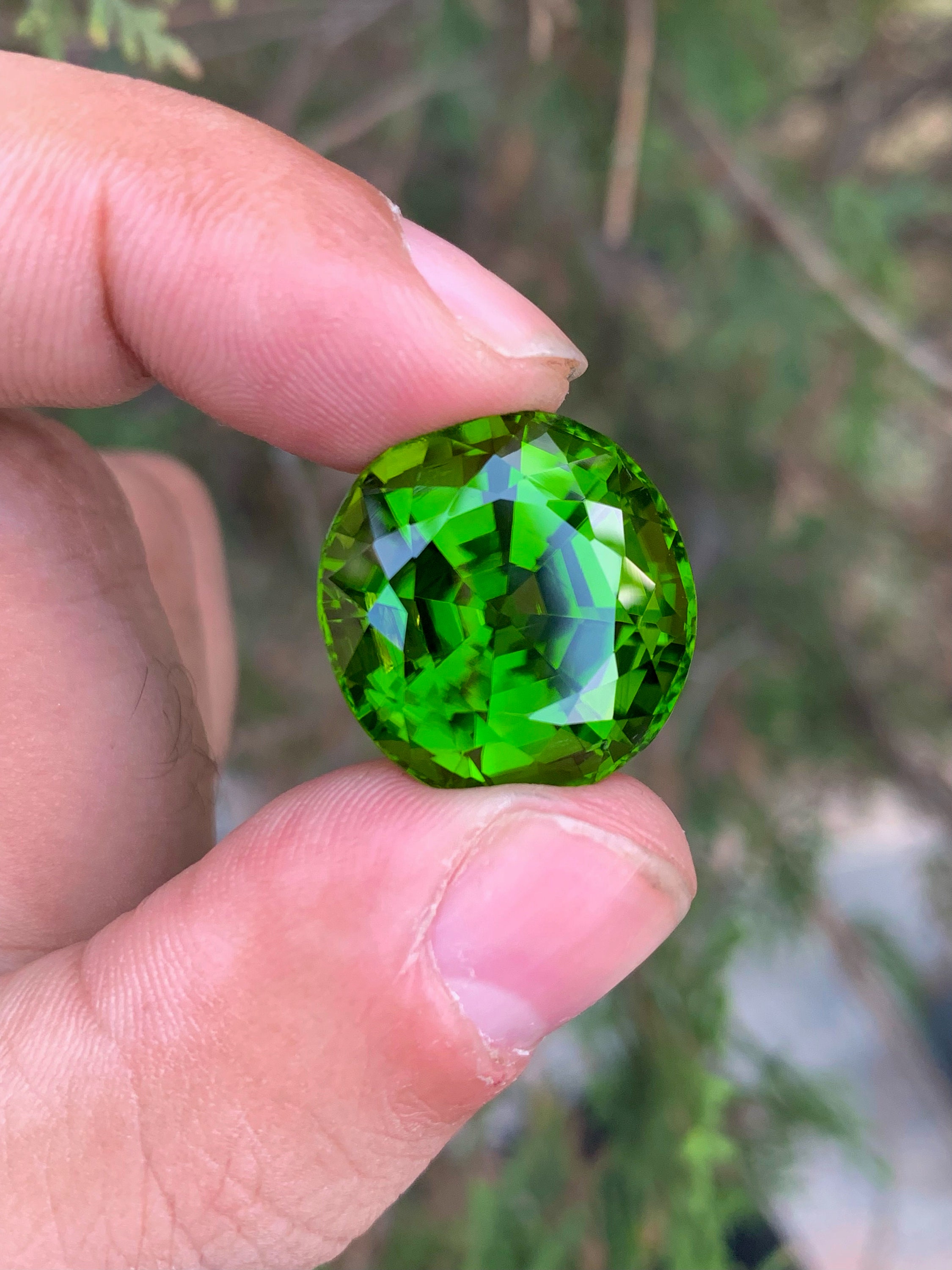 Olive Green Color Peridot Gemstone, Excellent Luster Oval Shape Peridot ...