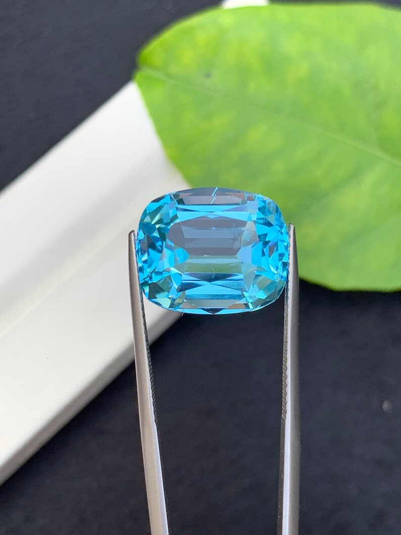 Swiss Blue Topaz Gemstone Loupe Clean Topaz Cut Stone Step - Etsy