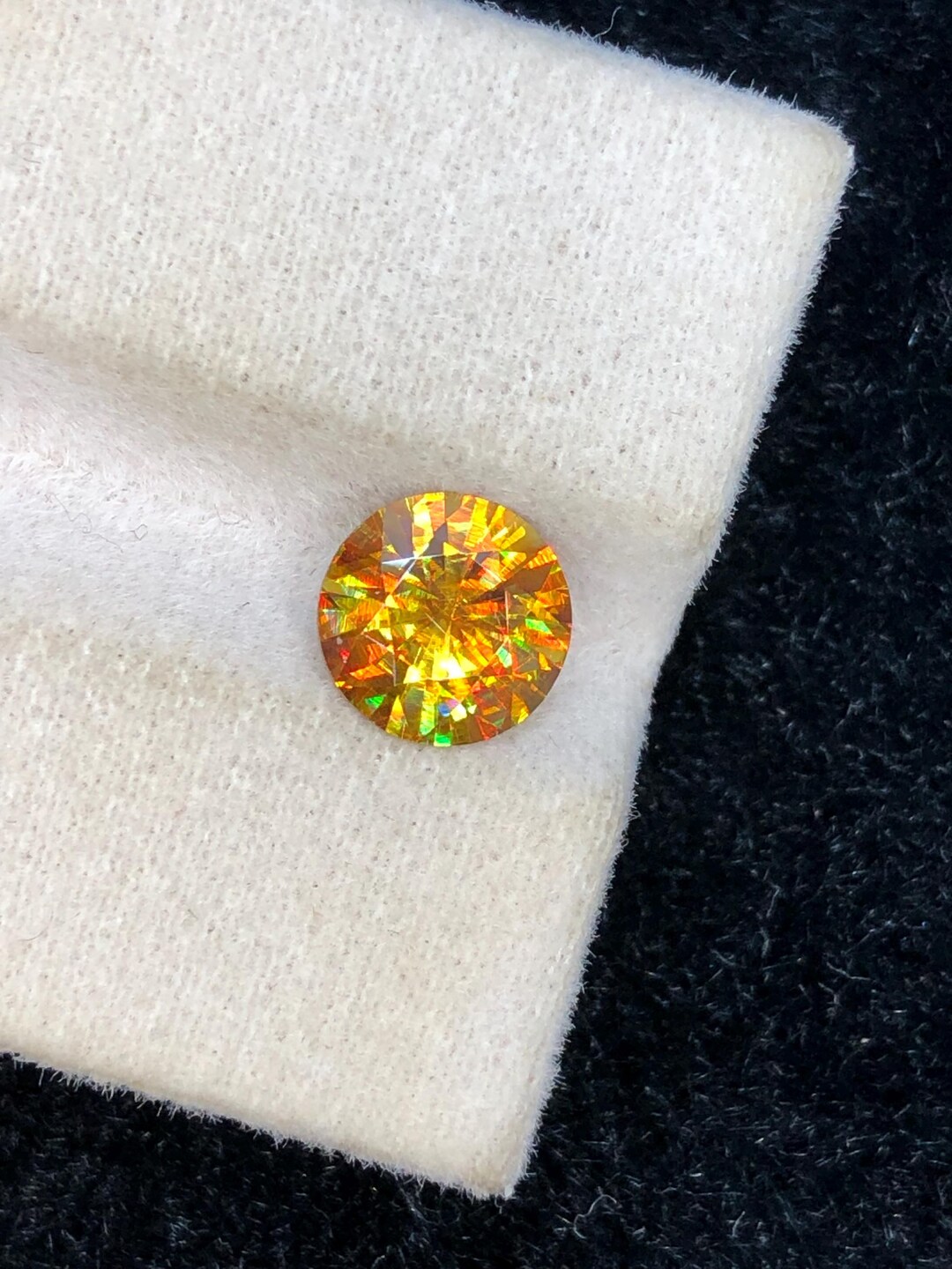 AAA Fire Sphene Gemstone: 1.35 CT Round Cut Titanite - Etsy