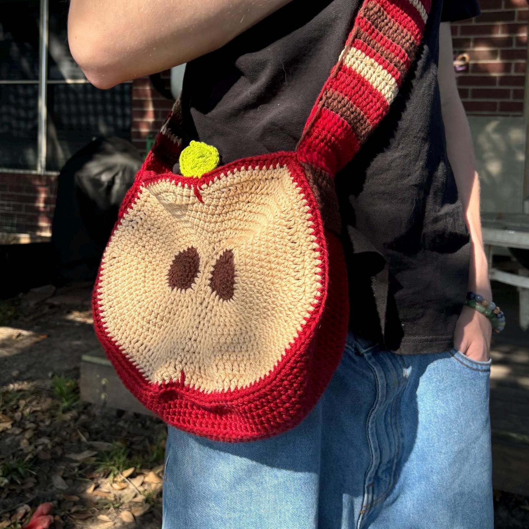 Crochet Apple Bag | Tote Bag, Cross Body Bag, Crochet Bags, Fall Bag ...