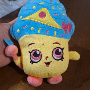 Shopkins Cupcake Queen Plush 7 Pre-woned - Etsy