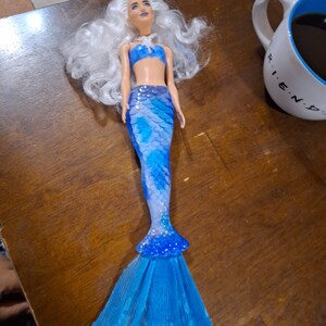 Barbie Ice Queen Mermaid Doll Color Reveal W/ Freckles 2020 Toy Mattel ...