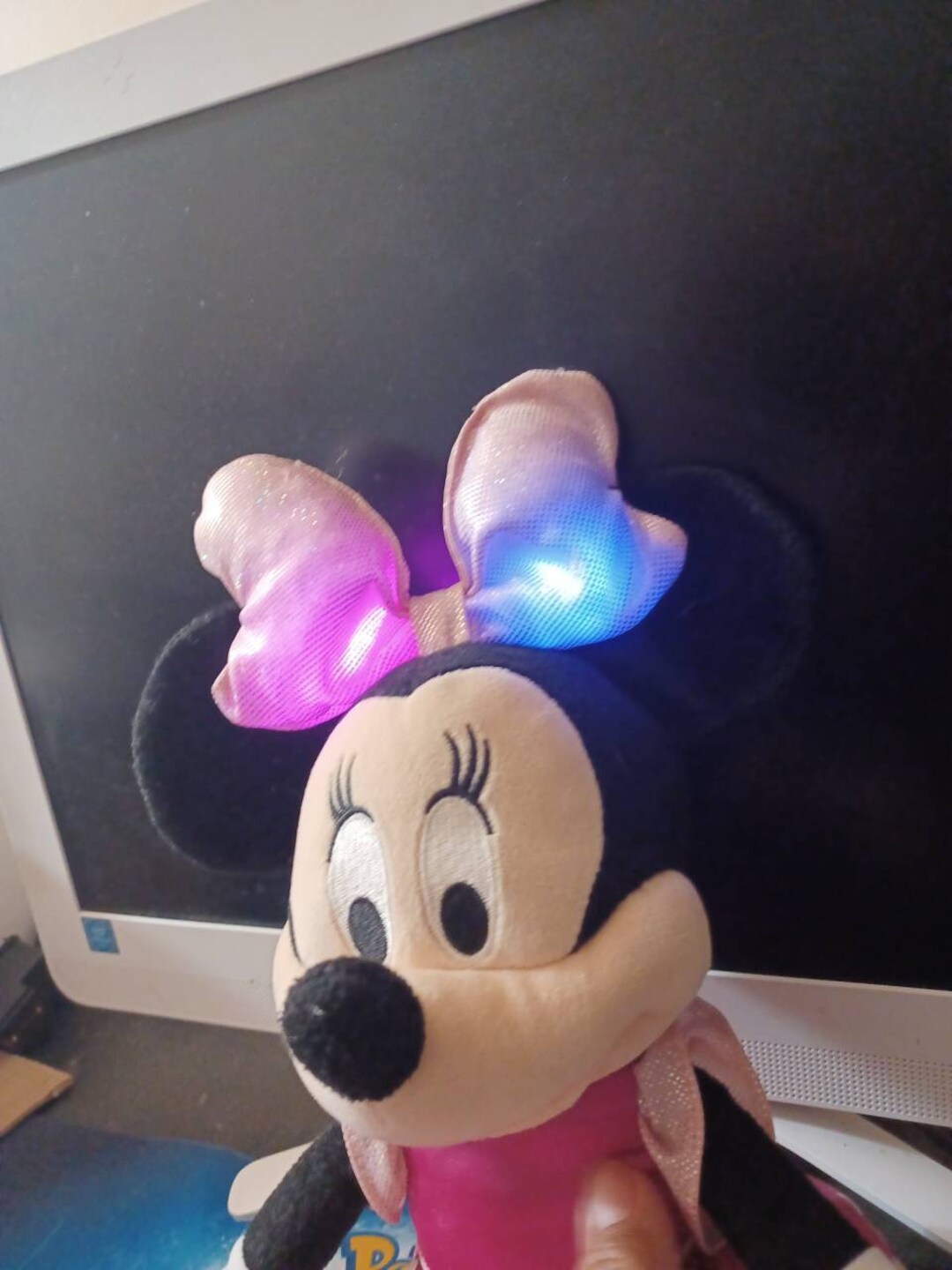 Just Play Disney Minnie Mouse 14 Plush Tickles Make Me Giggle Light up ...