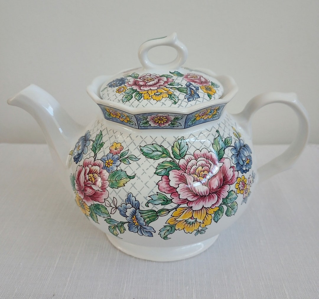 Vintage Sadler 'victoria' Floral Pattern Small English China Teapot ...