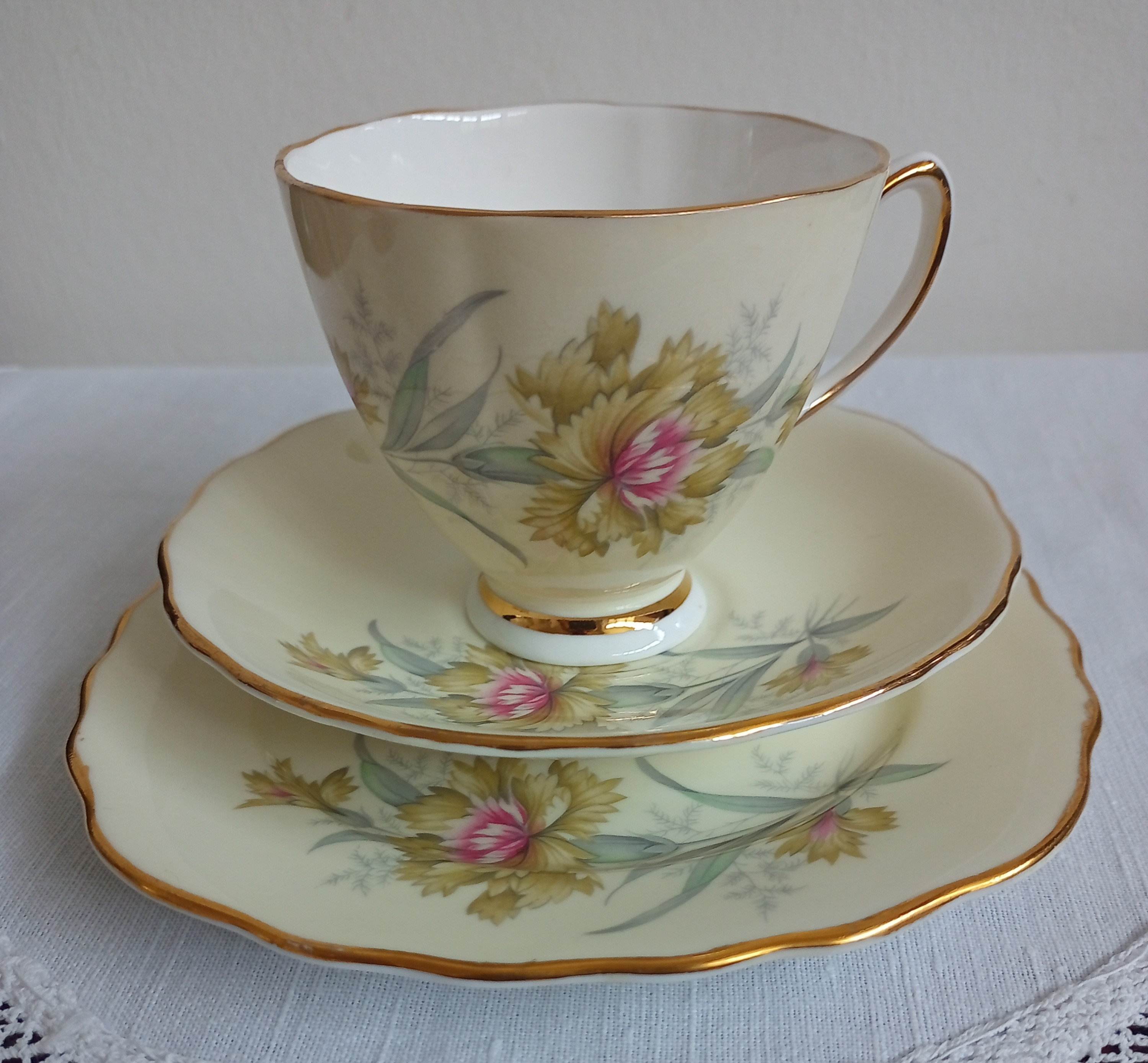 Vintage Colclough Bone China Flower Pattern Cup Saucer and Plate Set ...