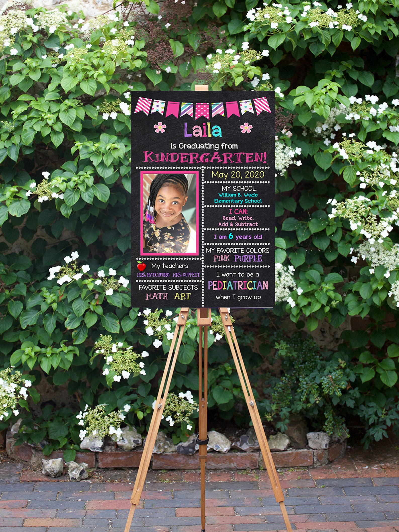 Kindergarten Graduation Sign Printable Sign Or Photo Etsy