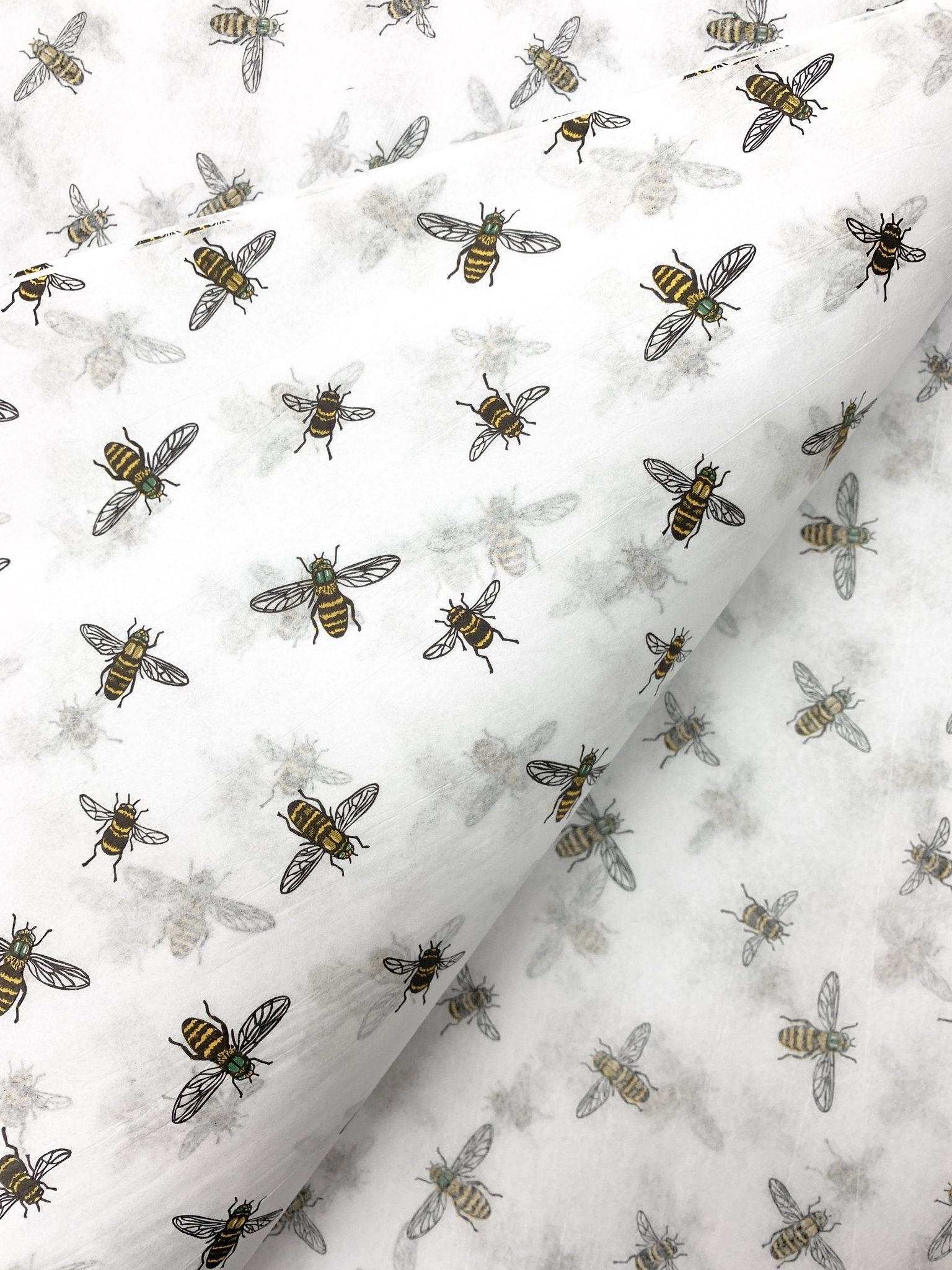 BEE TISSUE PAPER 10 ct Paper & Party Supplies Wrapping Paper ...