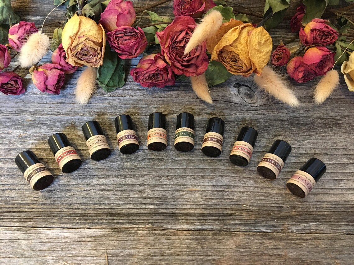 10 Perfume SAMPLES Perfume Oils Sample Set/ Natural Perfume - Etsy