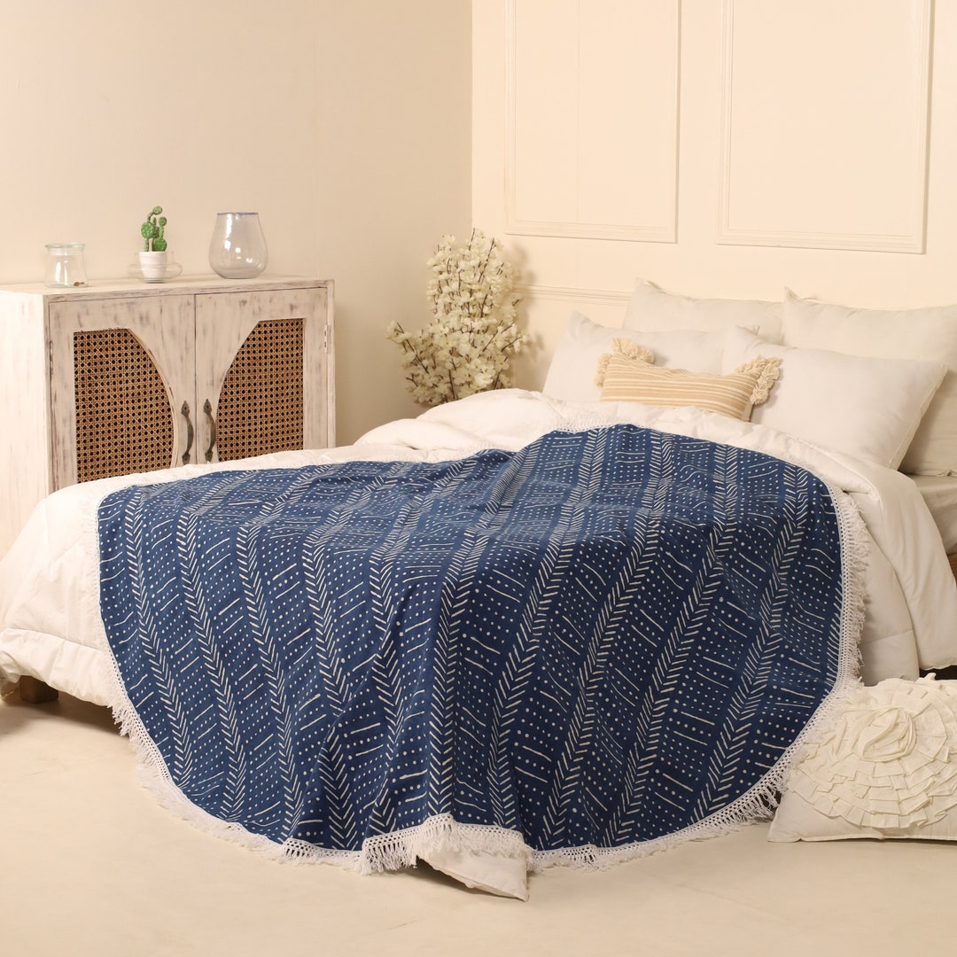 Indian Bedspread Indigo Blue White Block Print Pattern With Fringes ...