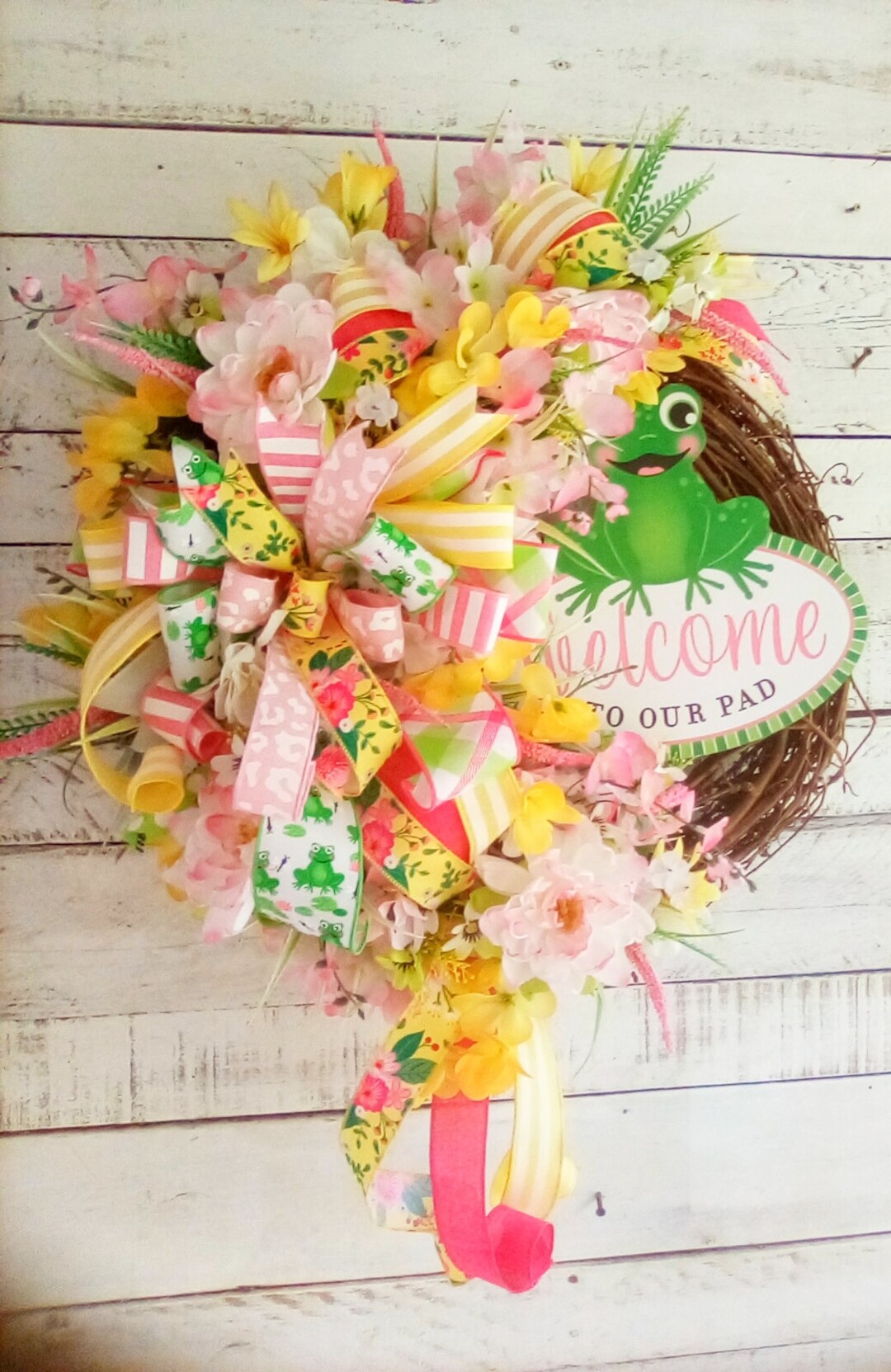 Frog Wreath, Welcome to Our Pad Wreath,spring/summer Wreath, Whimsical ...