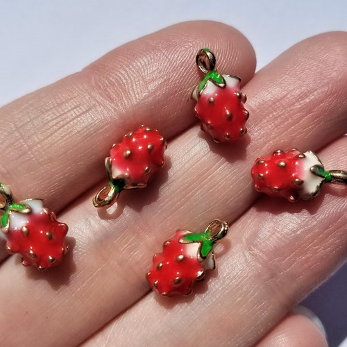 Set of 6 Strawberry Charms Small Red Berries Fruit Jewelry - Etsy