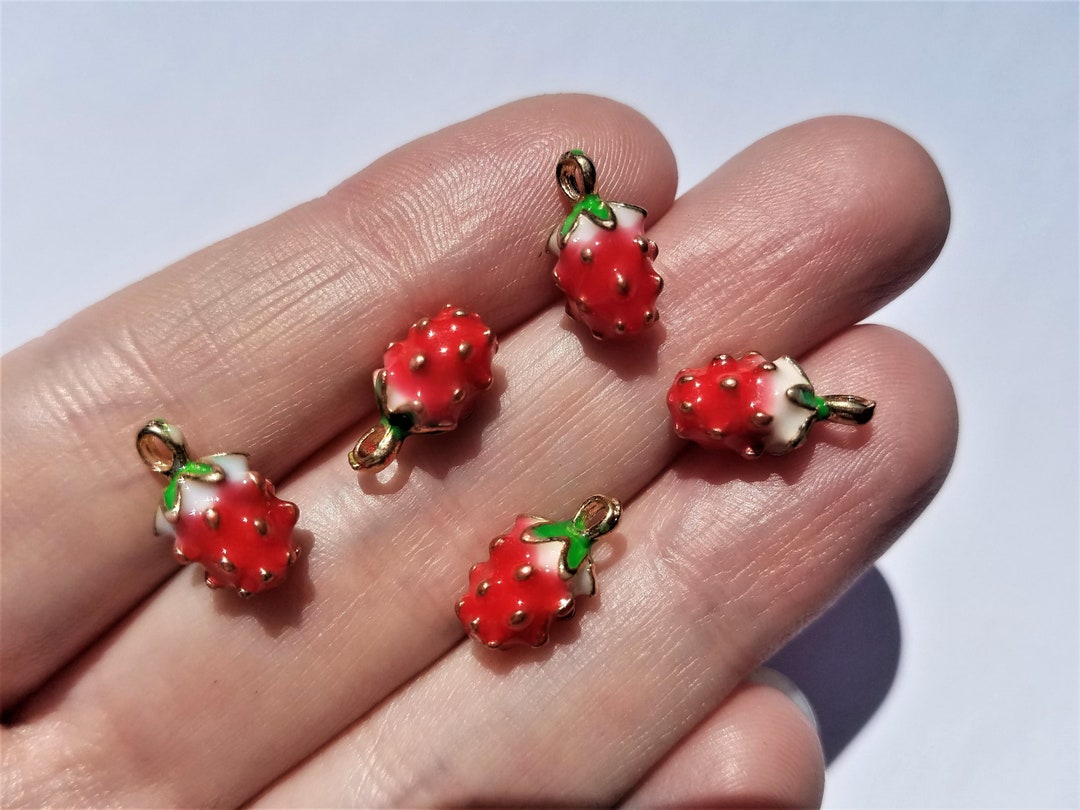 Set of 6 Strawberry Charms Small Red Berries Fruit Jewelry - Etsy