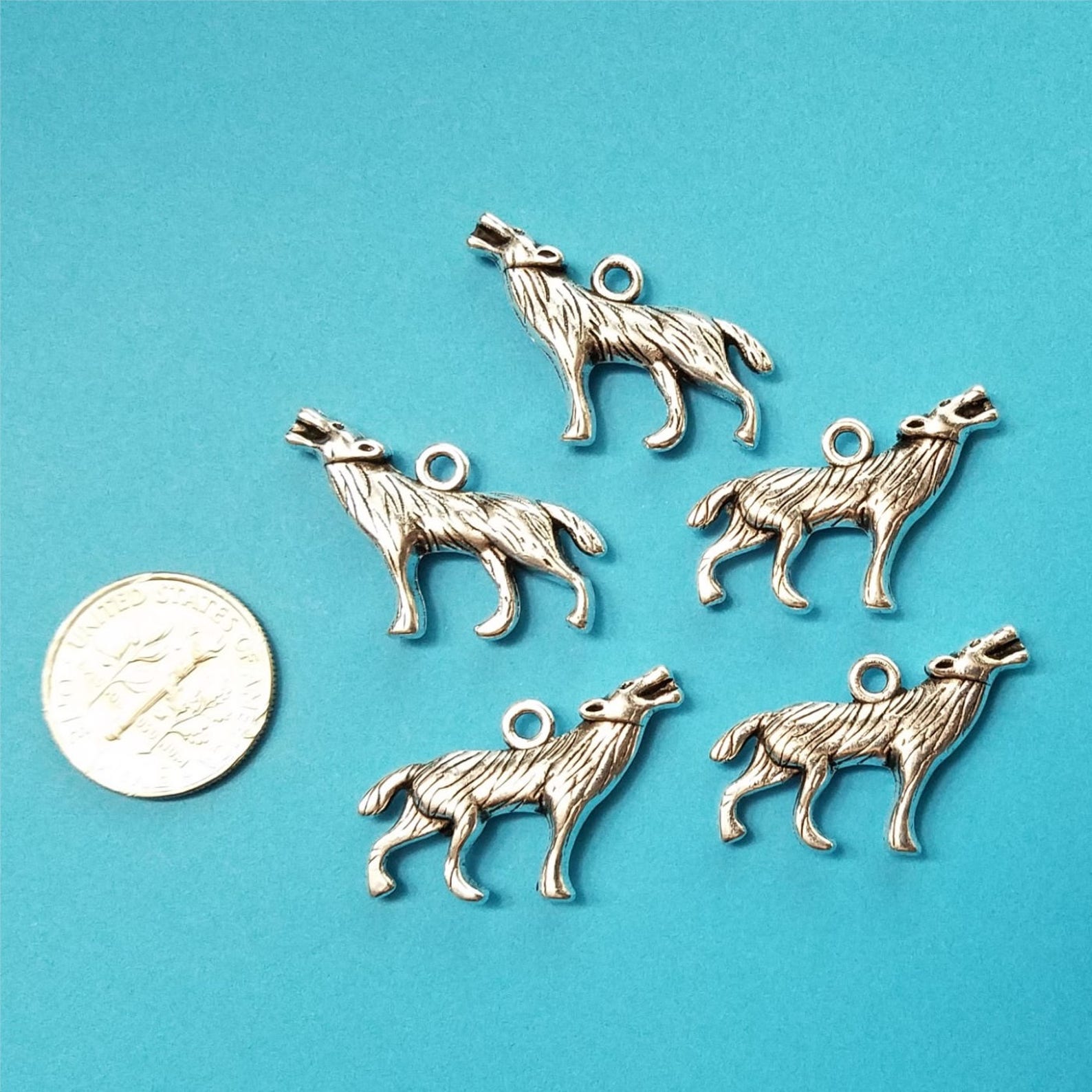 Set of 20 Silver Wolf Charms Wolf Jewelry Gifts for Wolf - Etsy