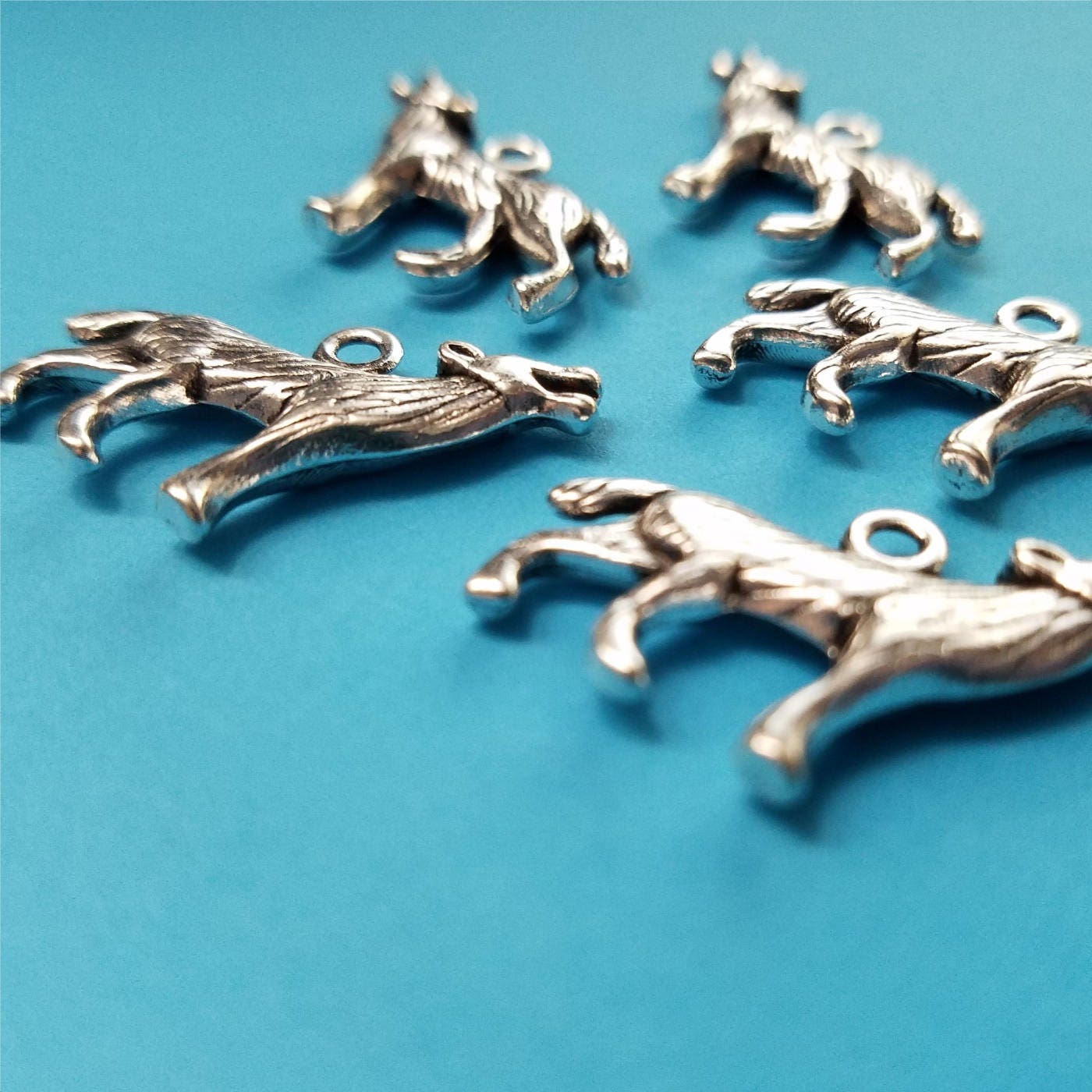 Set of 20 Silver Wolf Charms Wolf Jewelry Gifts for Wolf - Etsy