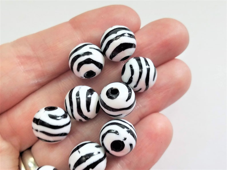 Set of 50 Zebra Beads 11mm Round Striped Beads Opaque - Etsy
