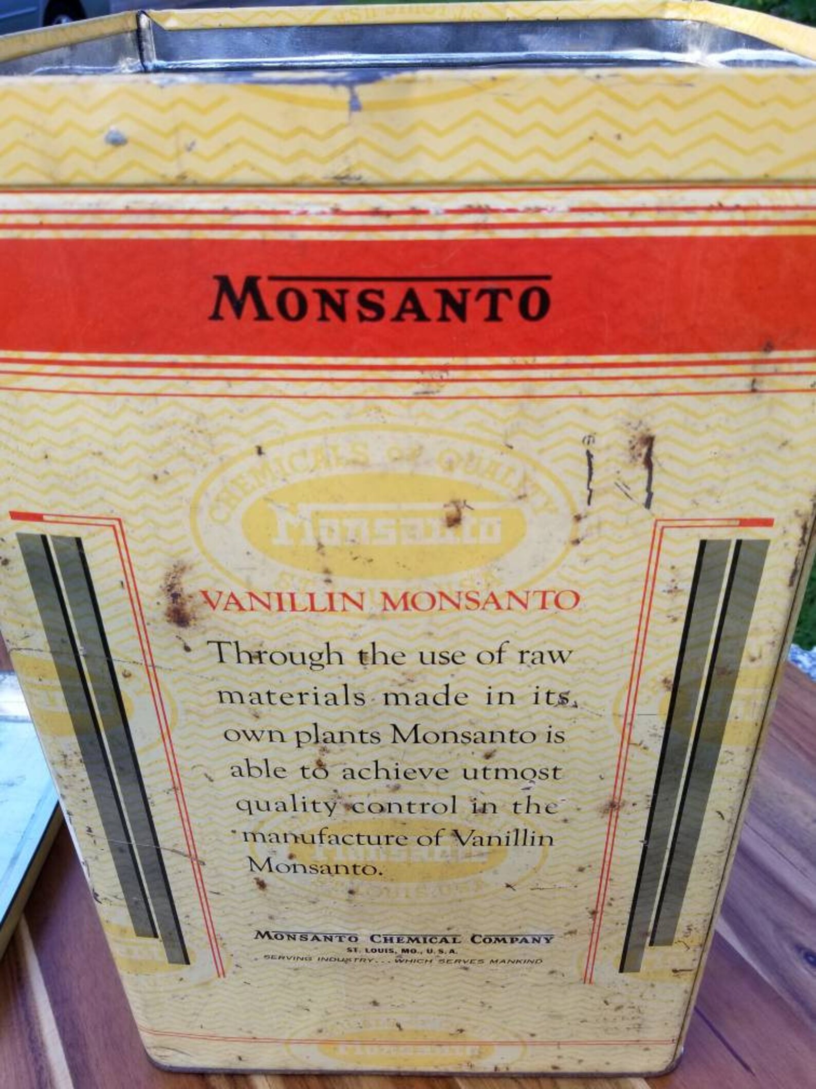1930's Impossibly Rare Monsanto ENORMOUS Tin. 17" Height. Vanillin. an ...