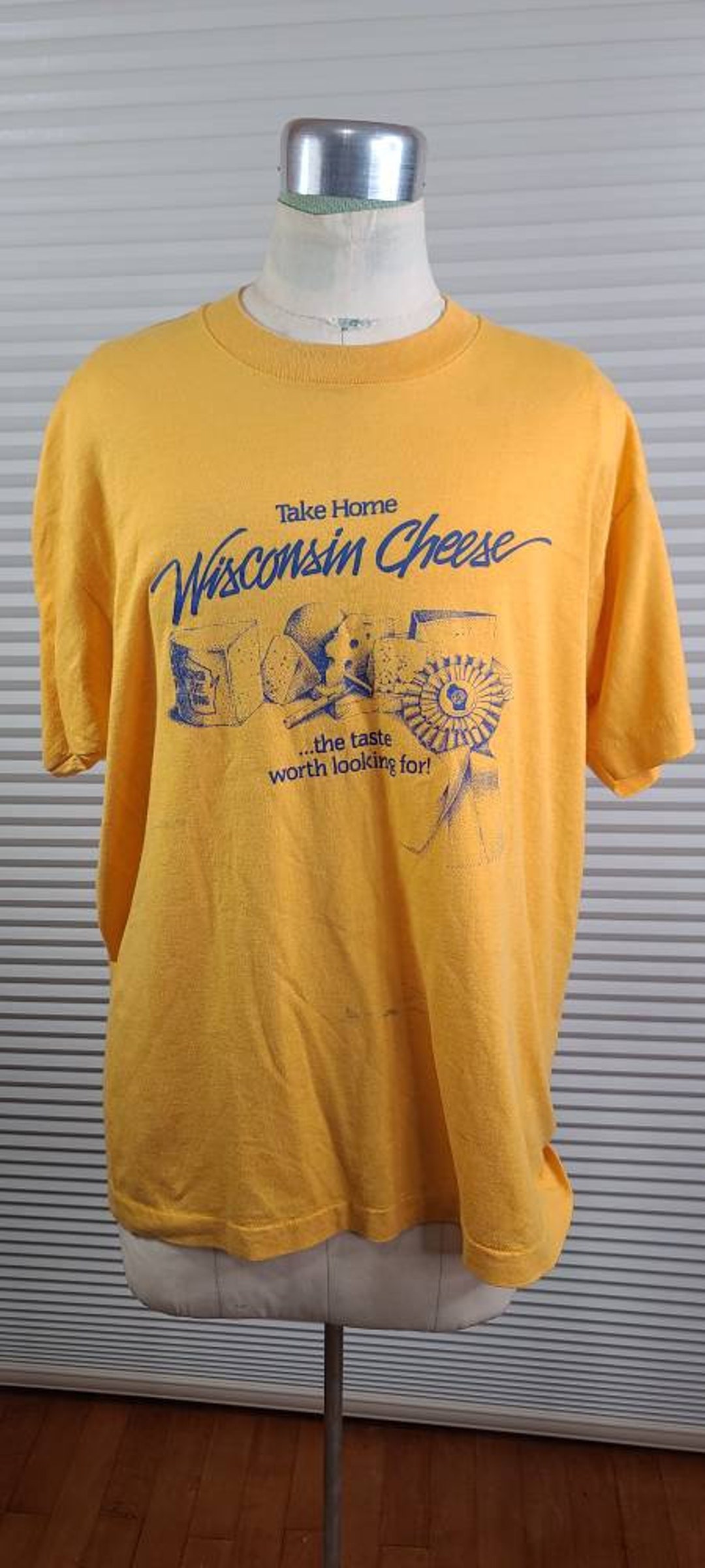 Wisconsin Vintage 80's World Record Cheese XL T Shirt. Colorful ...