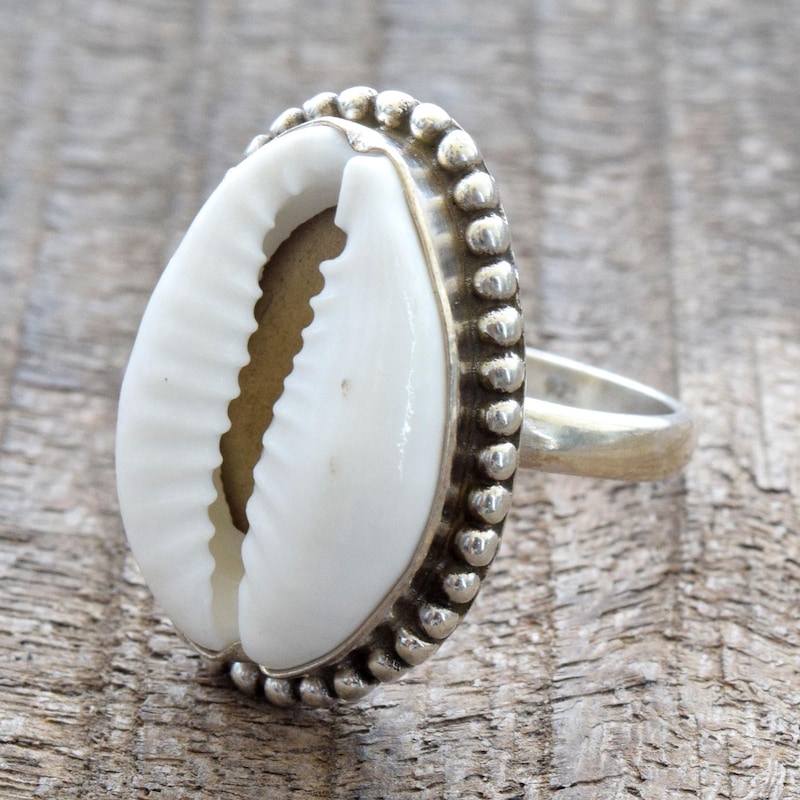 Cowrie Shell Ring - Etsy