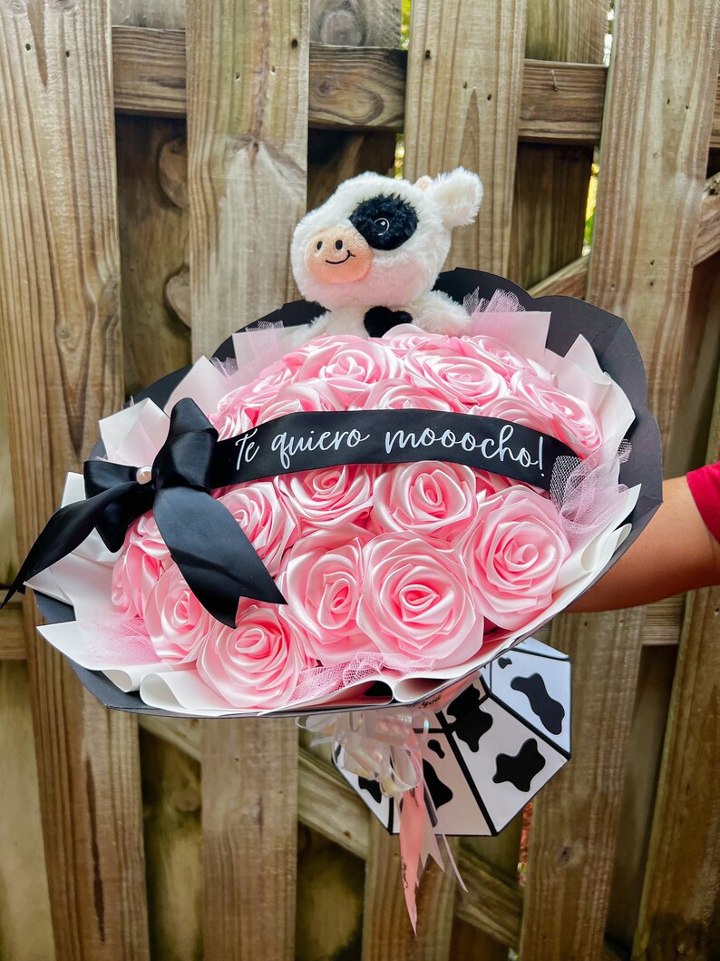Vaquita Ramo Cow Bouquet Eternal Rose Ramo Buchón Birthday Bouquet Cow ...