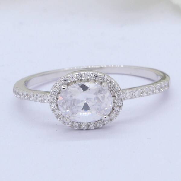Sideways Oval Diamond Ring - Etsy