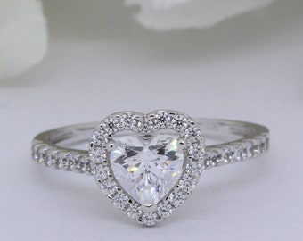 Gold Heart Wedding Ring - Etsy