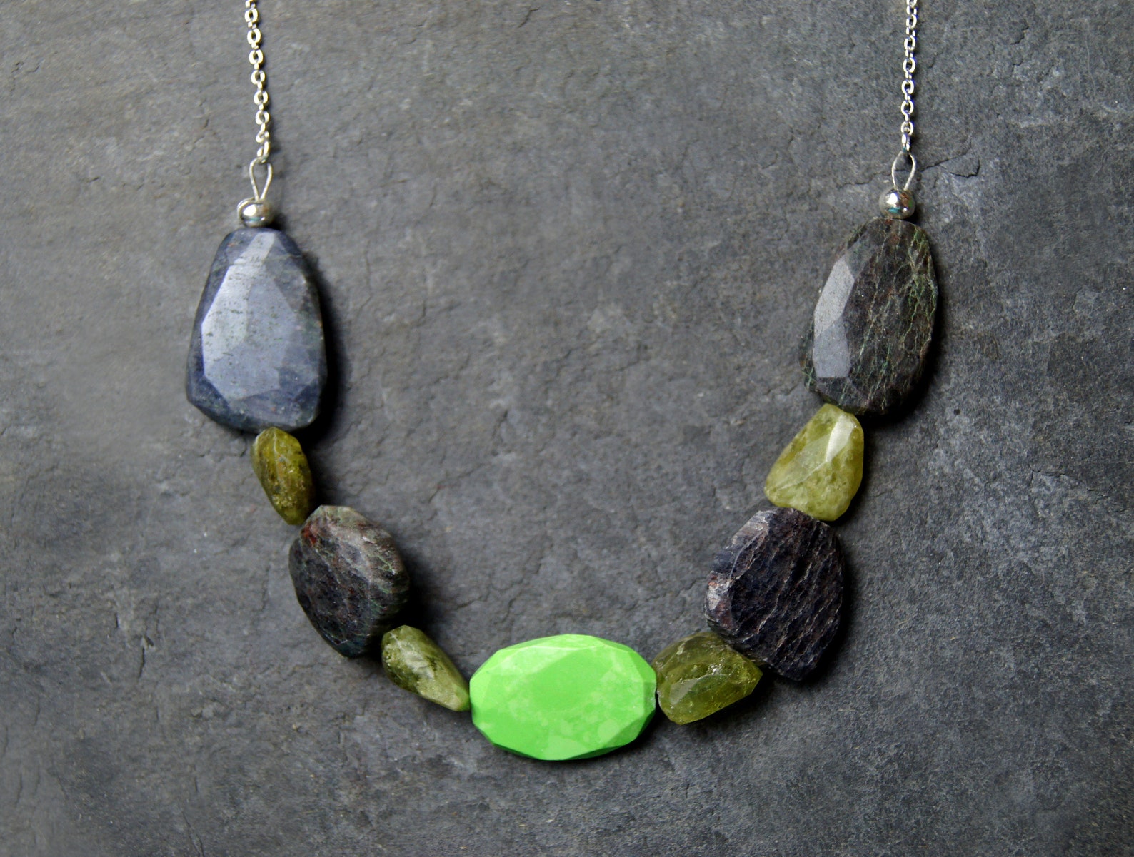Necklace "aleiga" With Verdelite and Jasper - Etsy