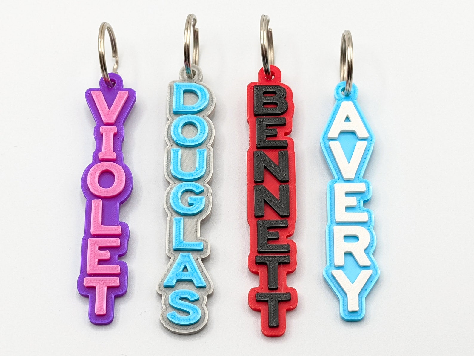 3D Personalized Two-tone Keychain VERTICAL LETTERING 3D - Etsy