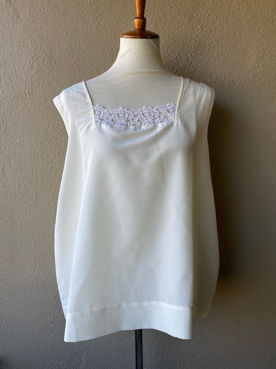 Ivory Tunic - Gem