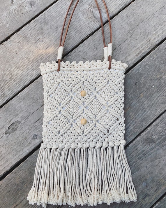 Macrame purse - Gem